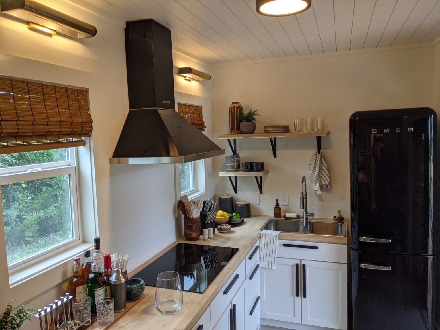 Container Home ADUs - Bob's Containers / Bob's Containers